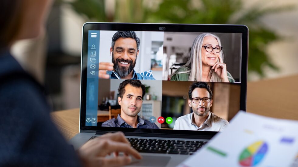 How Do Court Reporters Use Their Shorthand Machines? | Laws Reporting